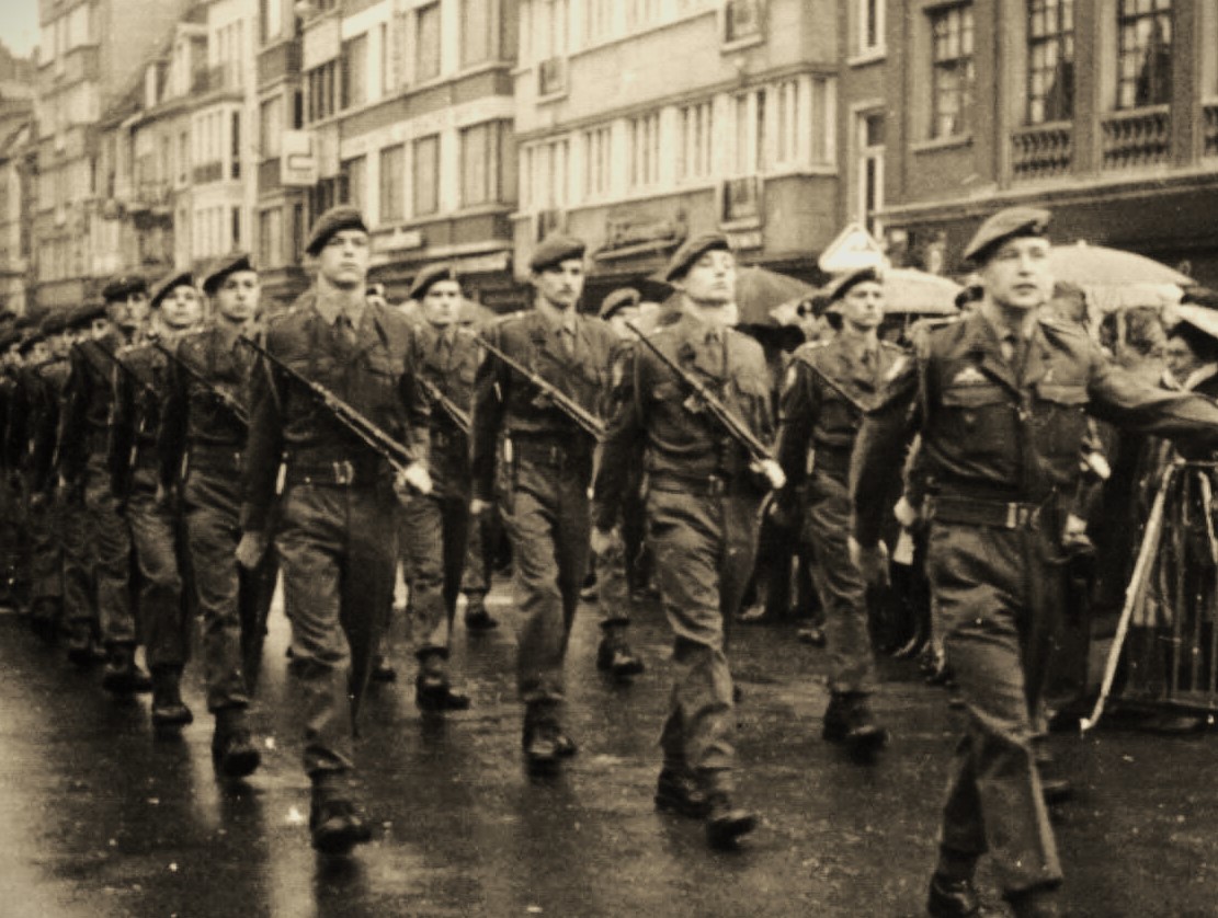 Historical Weapons Hub | Vigneron M2 Submachine Gun