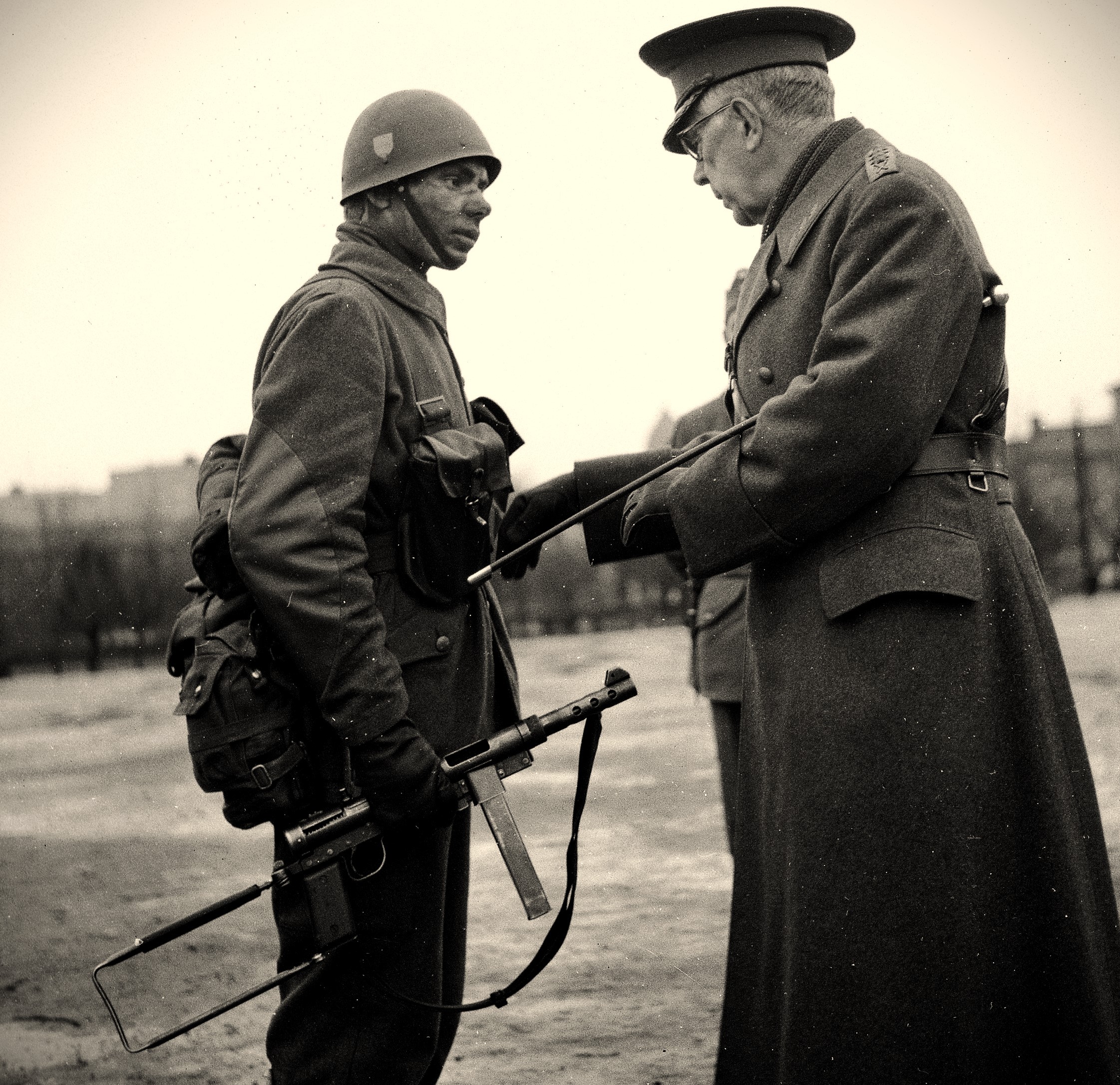 Historical Weapons Hub | Karl Gustavs M45